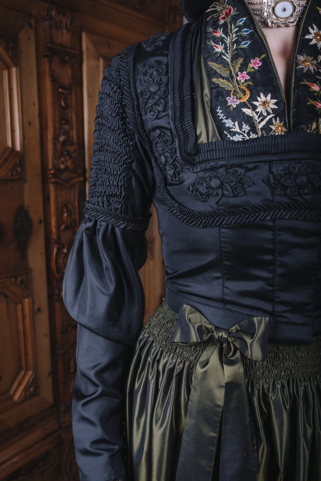 Die Pinzgauer Festtagstracht als UNESCO-Kulturerbe - SalzburgerLand Magazin