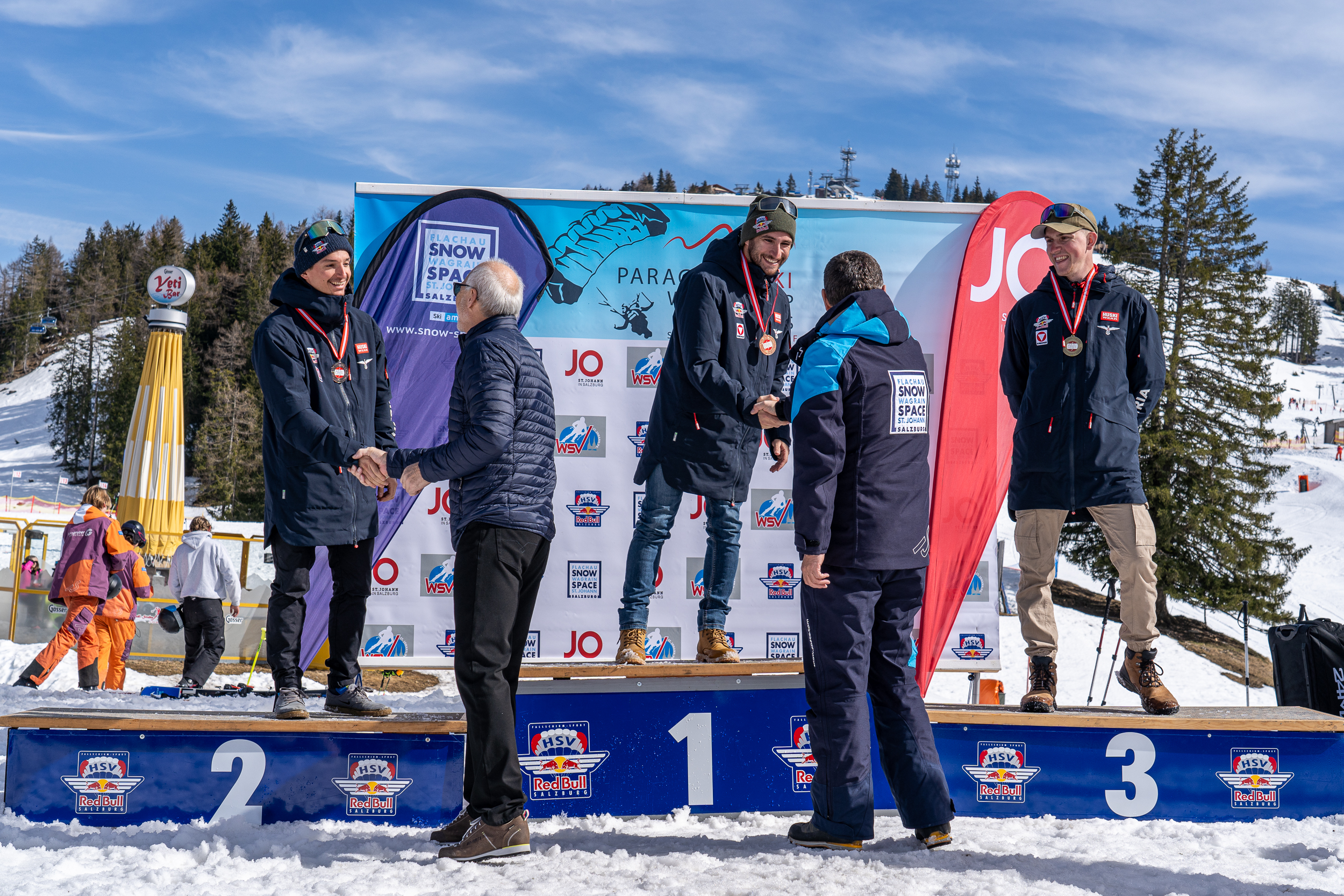 Parachute-Ski World Cup in St. Johann - SalzburgerLand Magazin