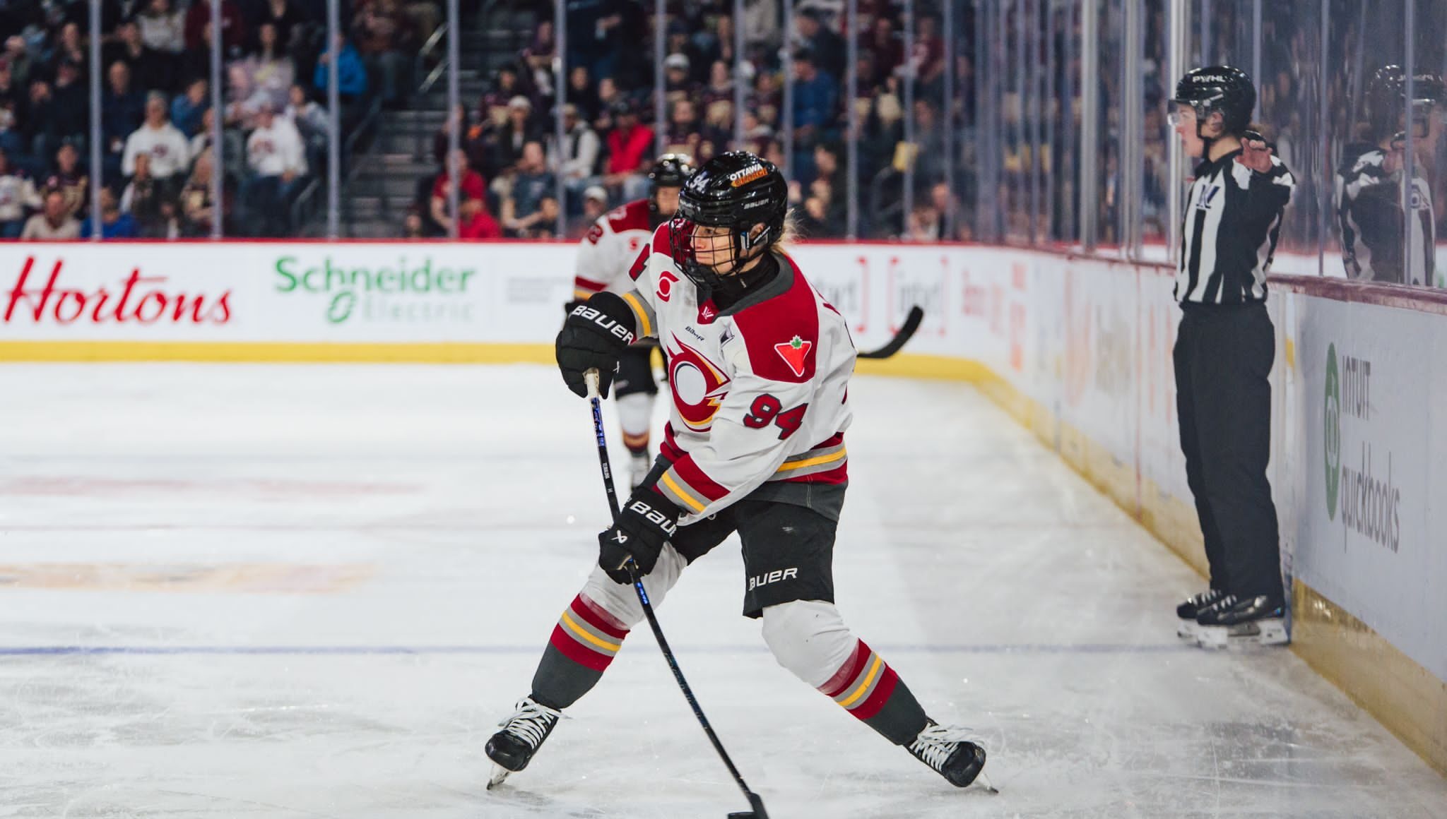 Anna Meixner im Porträt - SalzburgerLand Magazin